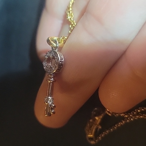 Juicy Couture | Jewelry | Vintage Pave Key Necklace By Juicy Courture ...